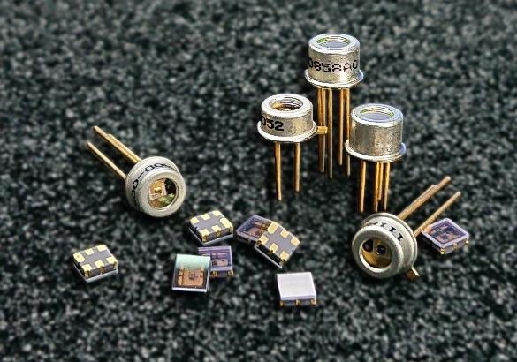 InGaAs–APD – Andanta GmbH